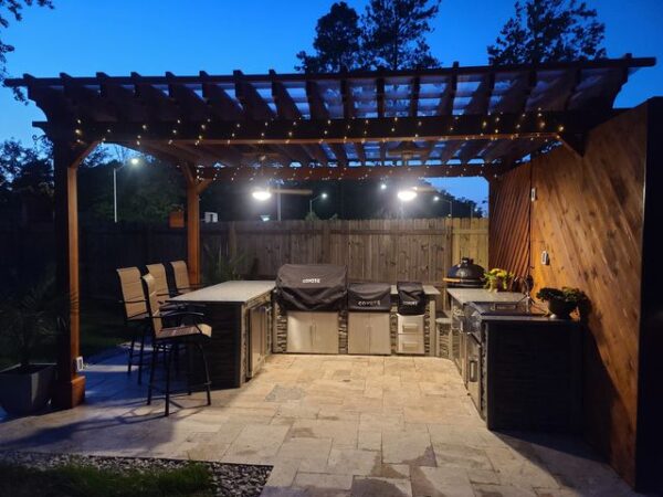 Why a U Shaped Outdoor Kitchen is the Ultimate in Outdoor Living - 4 ...