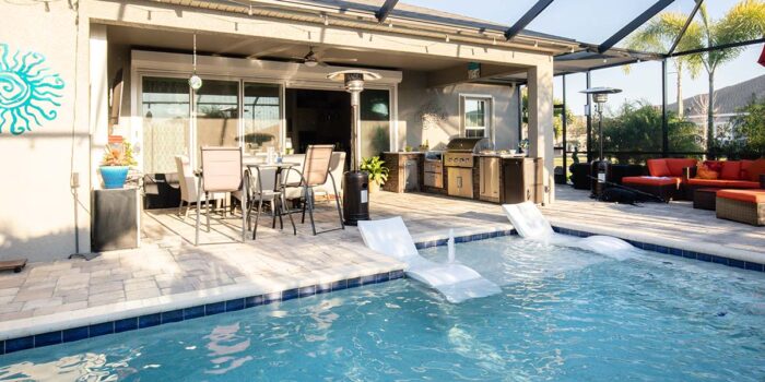 Outdoor Kitchen Roof: Starter's Guide & 4 Breathtaking Ideas - RTA ...