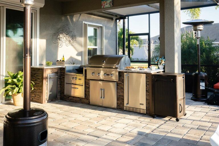 Outdoor Grill Station: 4 Build Options & Illuminating Ideas - RTA ...