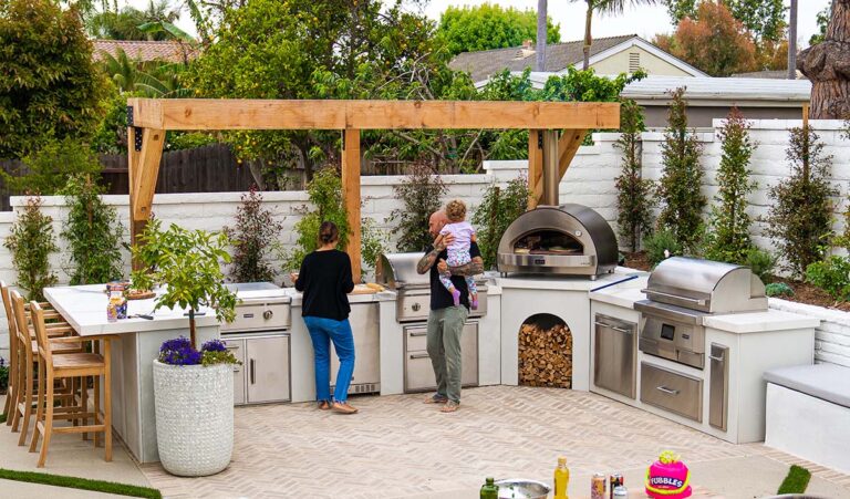 Outdoor Living Spaces: Key Concepts & 13 Spectacular Ideas