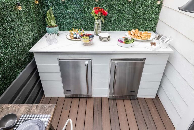 Modern Outdoor Kitchen Islands - Essential Facts & 12 Ideas