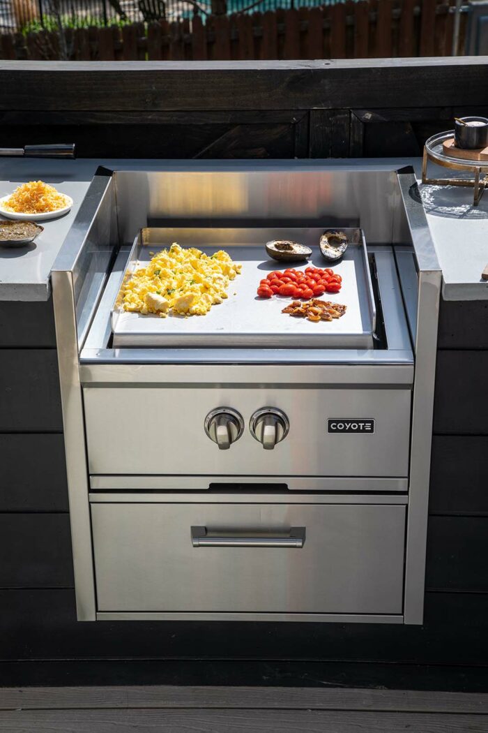 Outdoor Kitchen on a Budget? Here's 5 Ways to Save - RTA