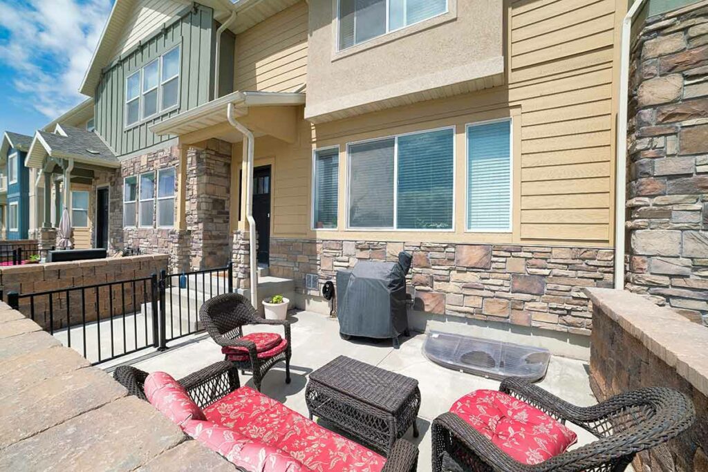 Outdoor Living: Expert Design Advice & 6 Popular Features - RTA Outdoor ...