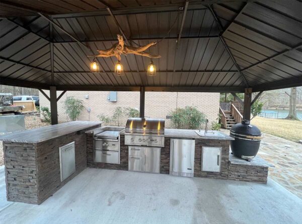 Outdoor Bar Lights: Best Fixtures to Consider & 7 Illuminating Ideas