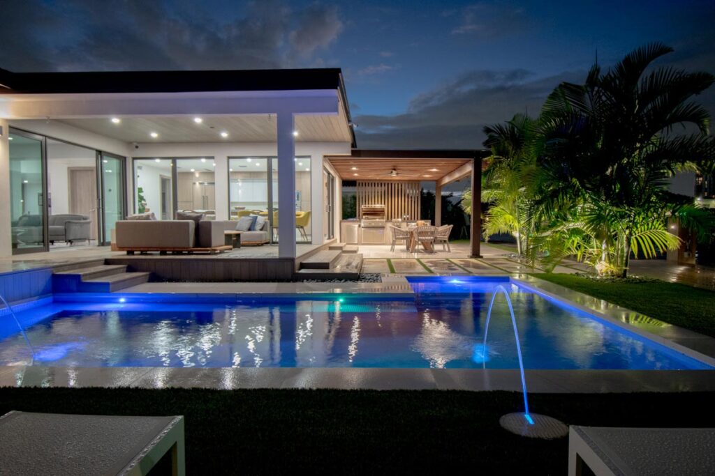 Miami Outdoor Kitchen: 12 Showrooms, Builders, & Best Options for Your Area