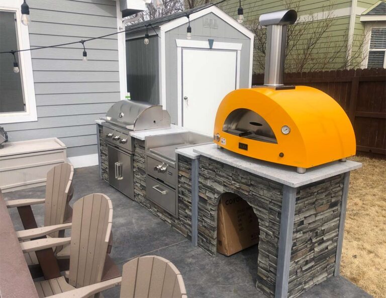 Outdoor Pizza Oven Table: The 7 Best Brands of 2025, Plus Picture ...