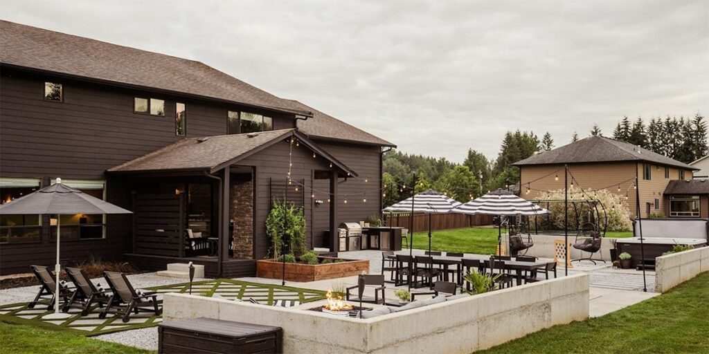 Modern Backyard Design: 11 Practical Tips & Best Modern Materials