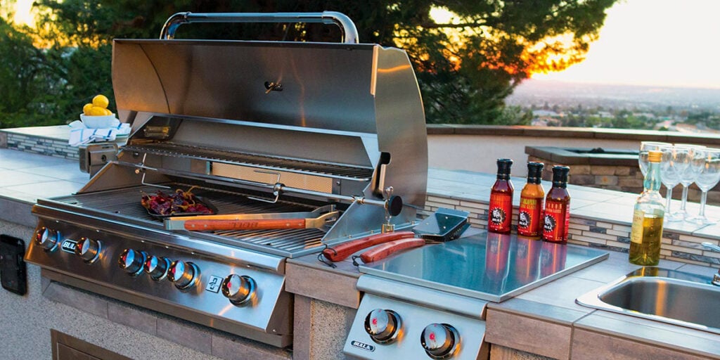 Outdoor Kitchen Grill: In-Depth Review of 4 Brands, & Your Best Choice