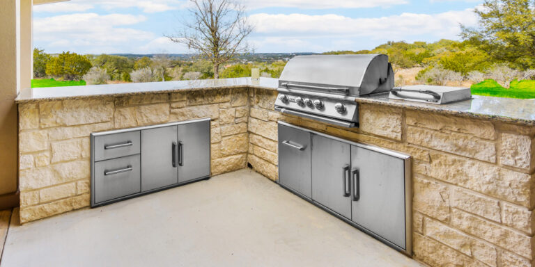 Outdoor Kitchen Kits: A Deep Dive on The 4 Types, Plus Pros & Cons