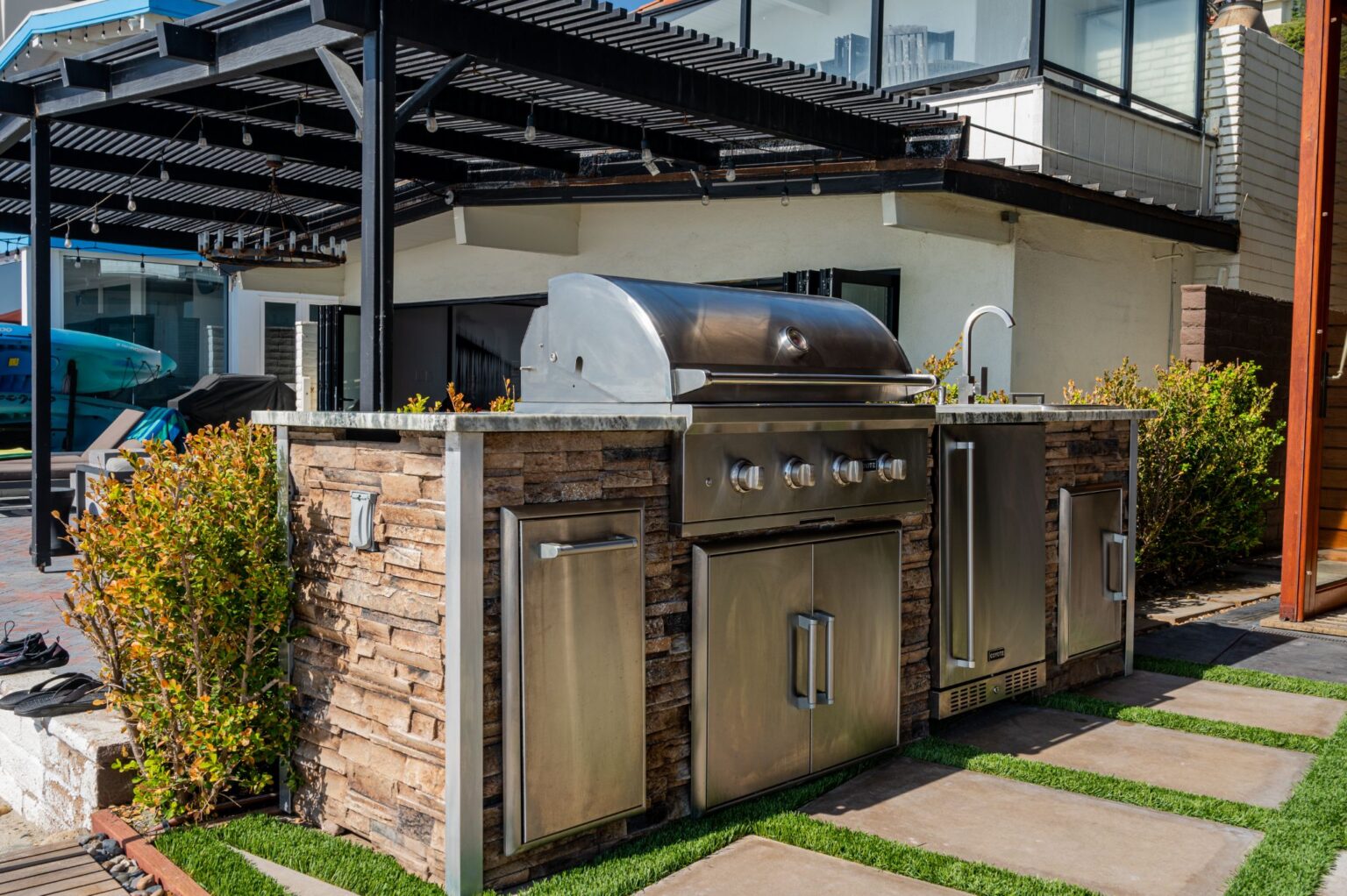 Outdoor Kitchen Materials: What are the Best Options? - RTA Outdoor Living